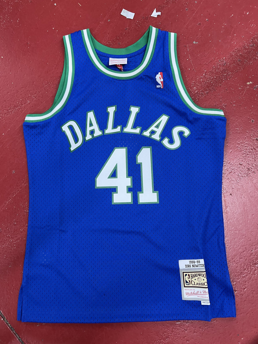 MNDM18158 DALLAS MAVERICKS 41 – Lifestyle Sports NZ